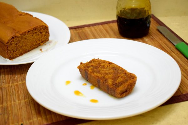 Eggless Caramel Tea Cake