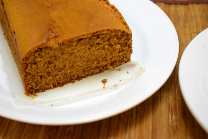 Eggless Caramel Tea Cake