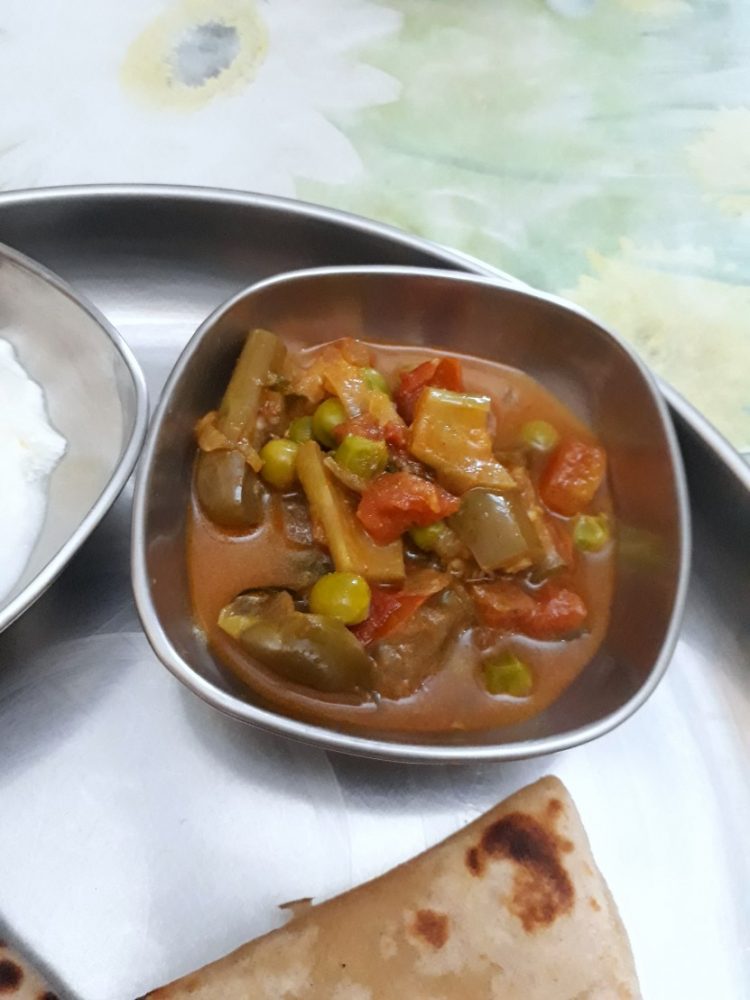 Vankaya Batani Kura | How to make Brinjal Peas Curry